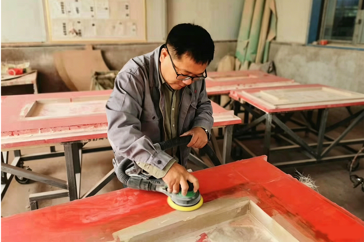 Lightweight Resin Transfer Molding (L-RTM) - Dymriton Composites